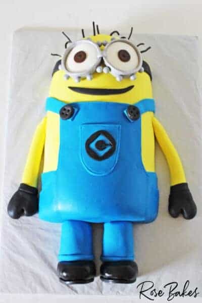 Despicable Me Minion Cake Tutorial