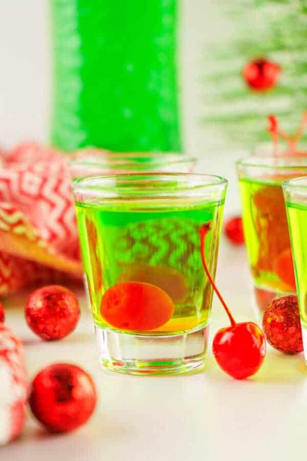 Grinch Shot Recipe (Christmas Shots)