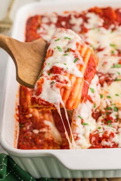 How to Make Cheese Manicotti (Easy Recipe)