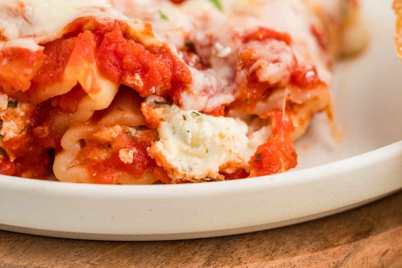 How to Make Cheese Manicotti (Easy Recipe)