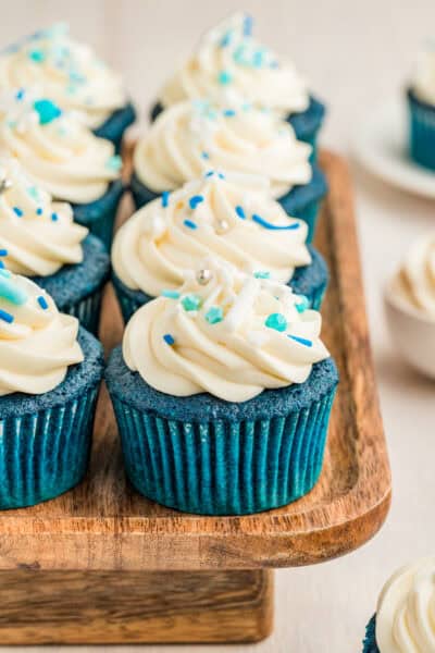 10+ Super Cute Bluey Cake Ideas